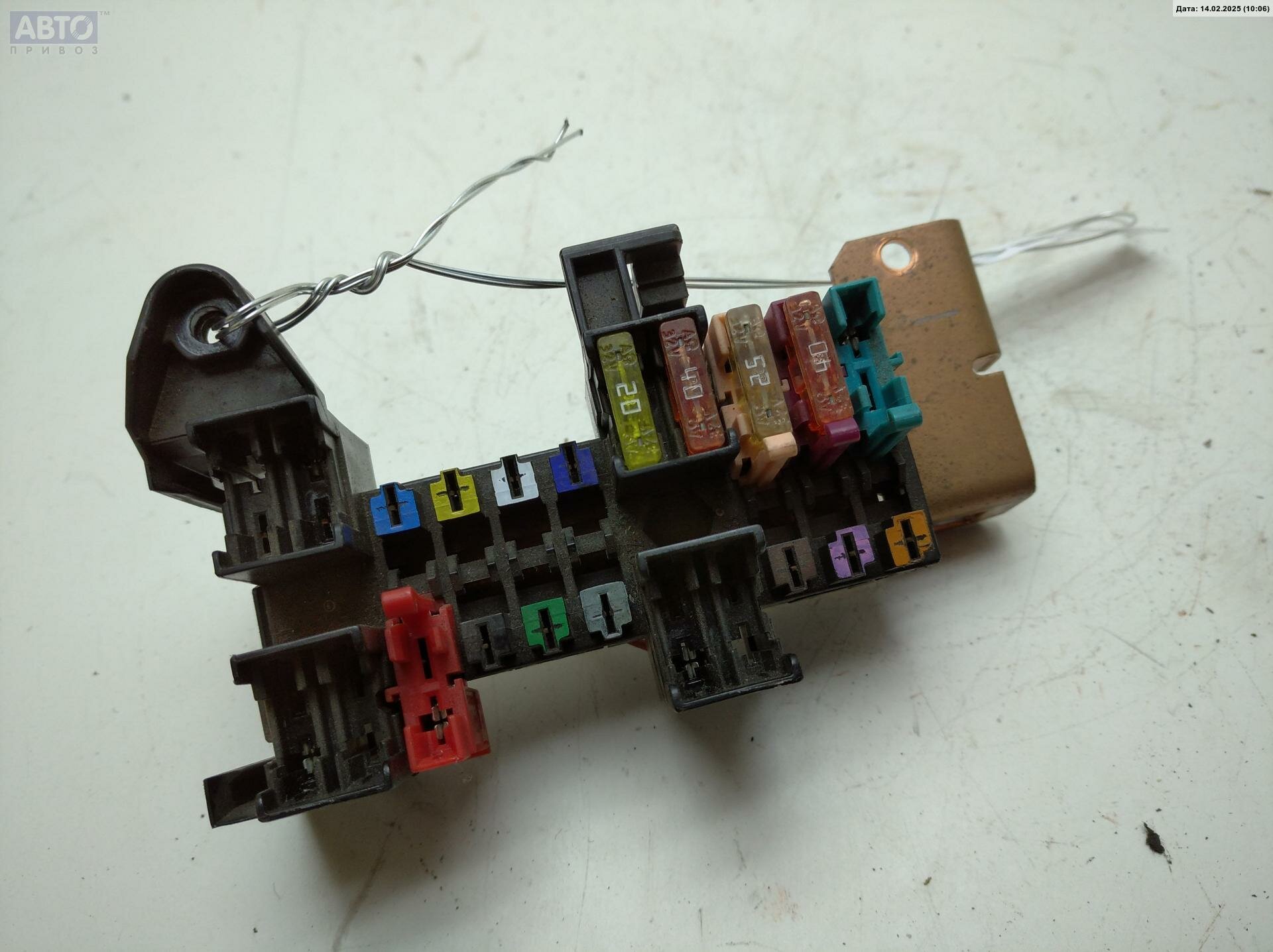 Блок предохранителей Mercedes Vito-2 / Viano W639 (2003-2014)