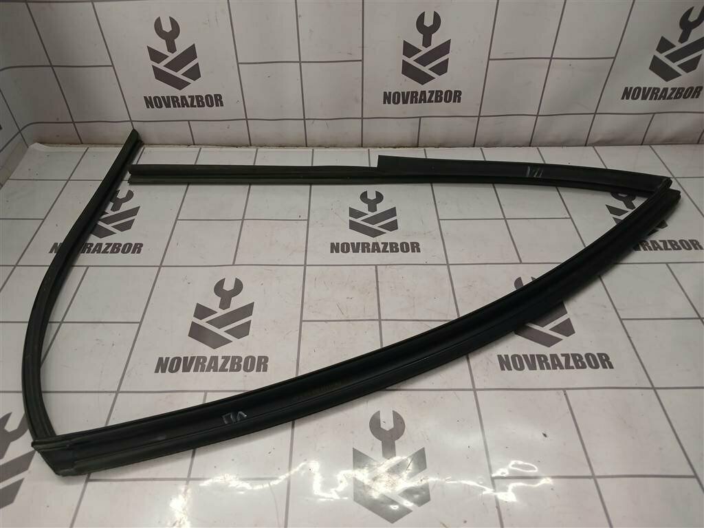 Уплотнитель стекла двери Chevrolet Lacetti 04-13