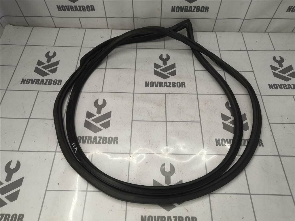 Уплотнитель двери Chevrolet Lacetti 04-13