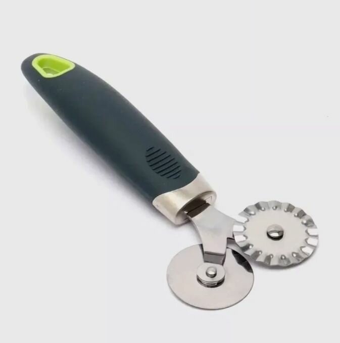 Нож для пиццы и теста