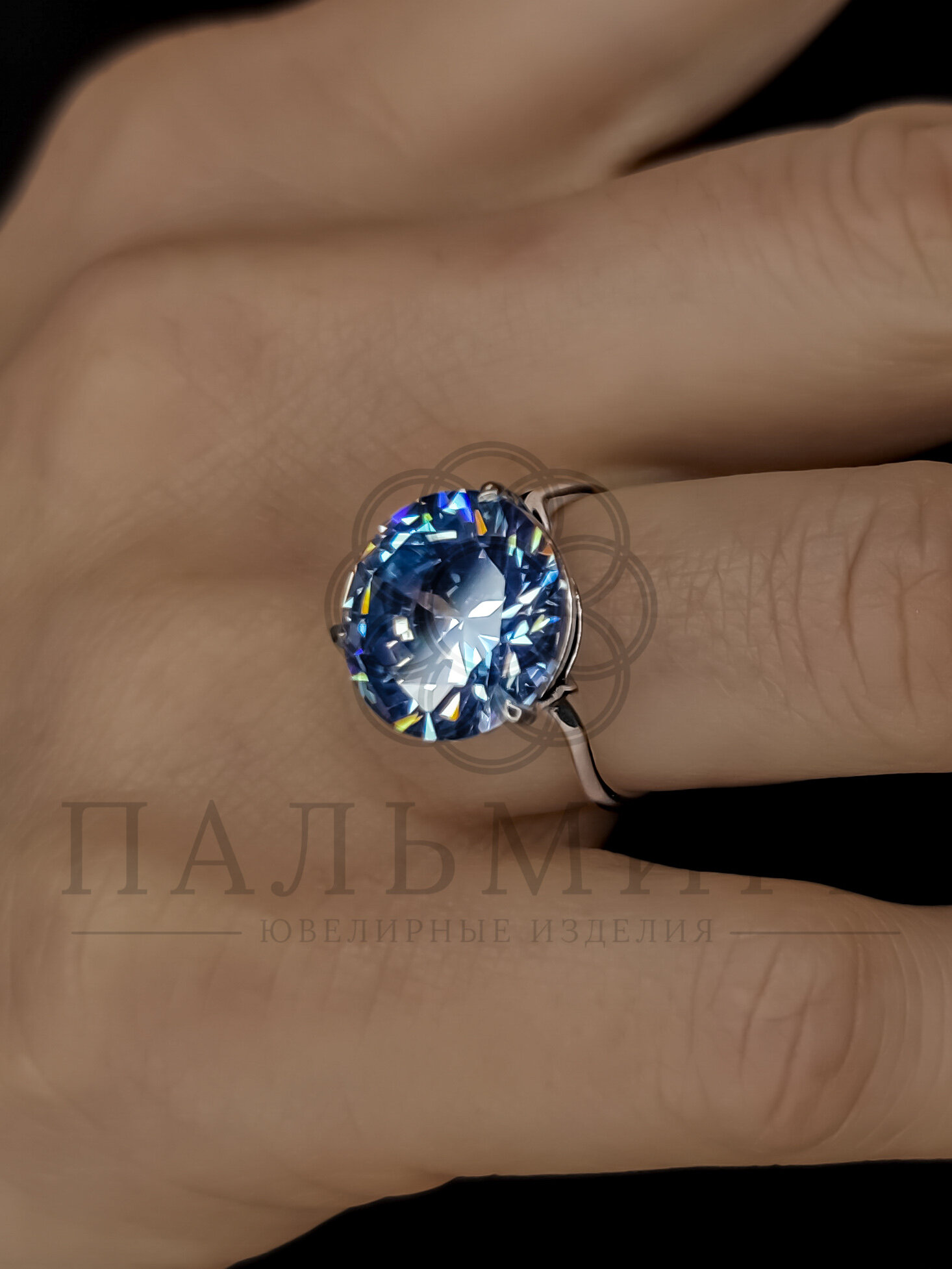 Кольцо тонкое, серебро, 925 проба, оксидирование, фианит