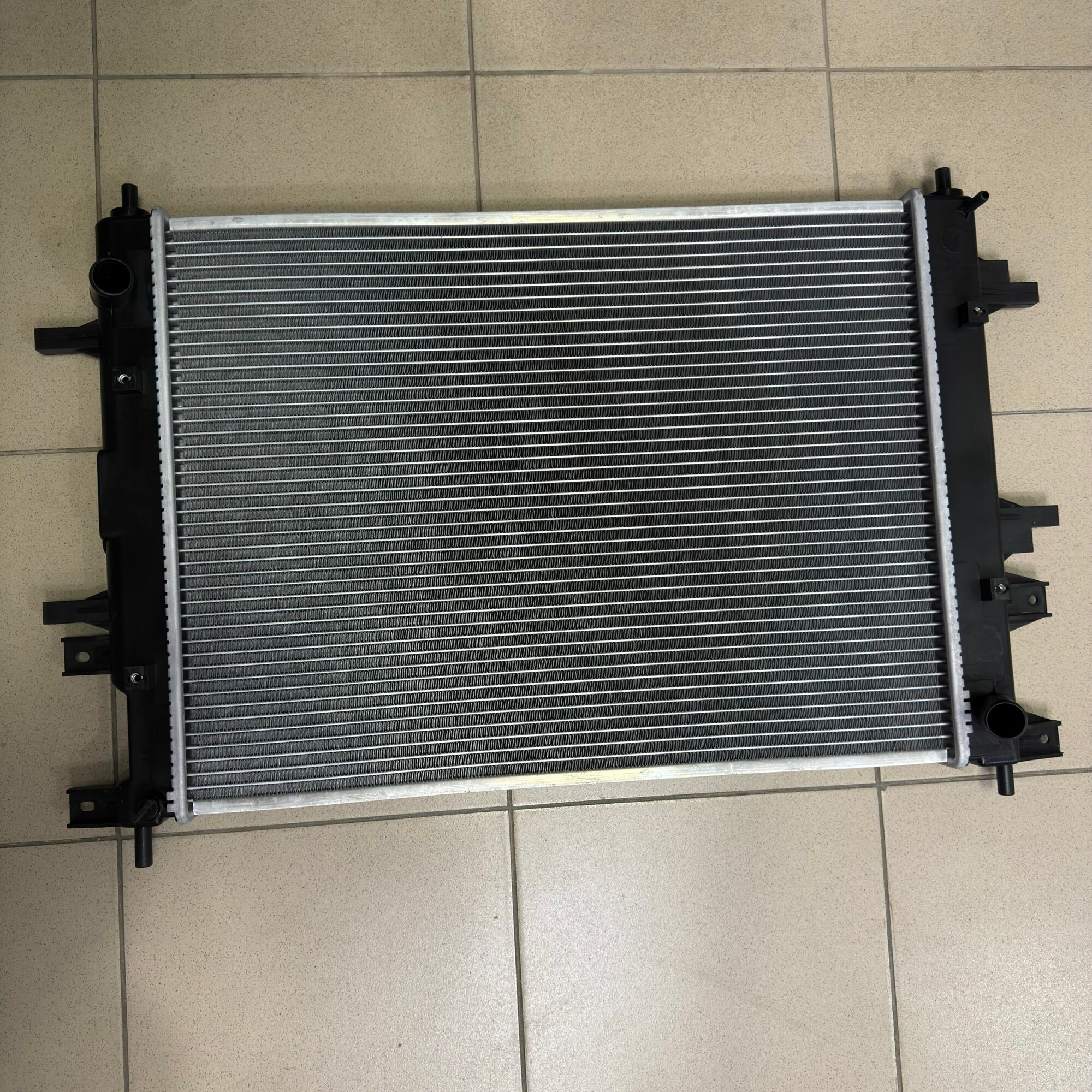 Радиатор охлаждения Chery Tiggo 4 (2017-2019) [1.5 16V 6MT внедорожник Turbo] J421301110