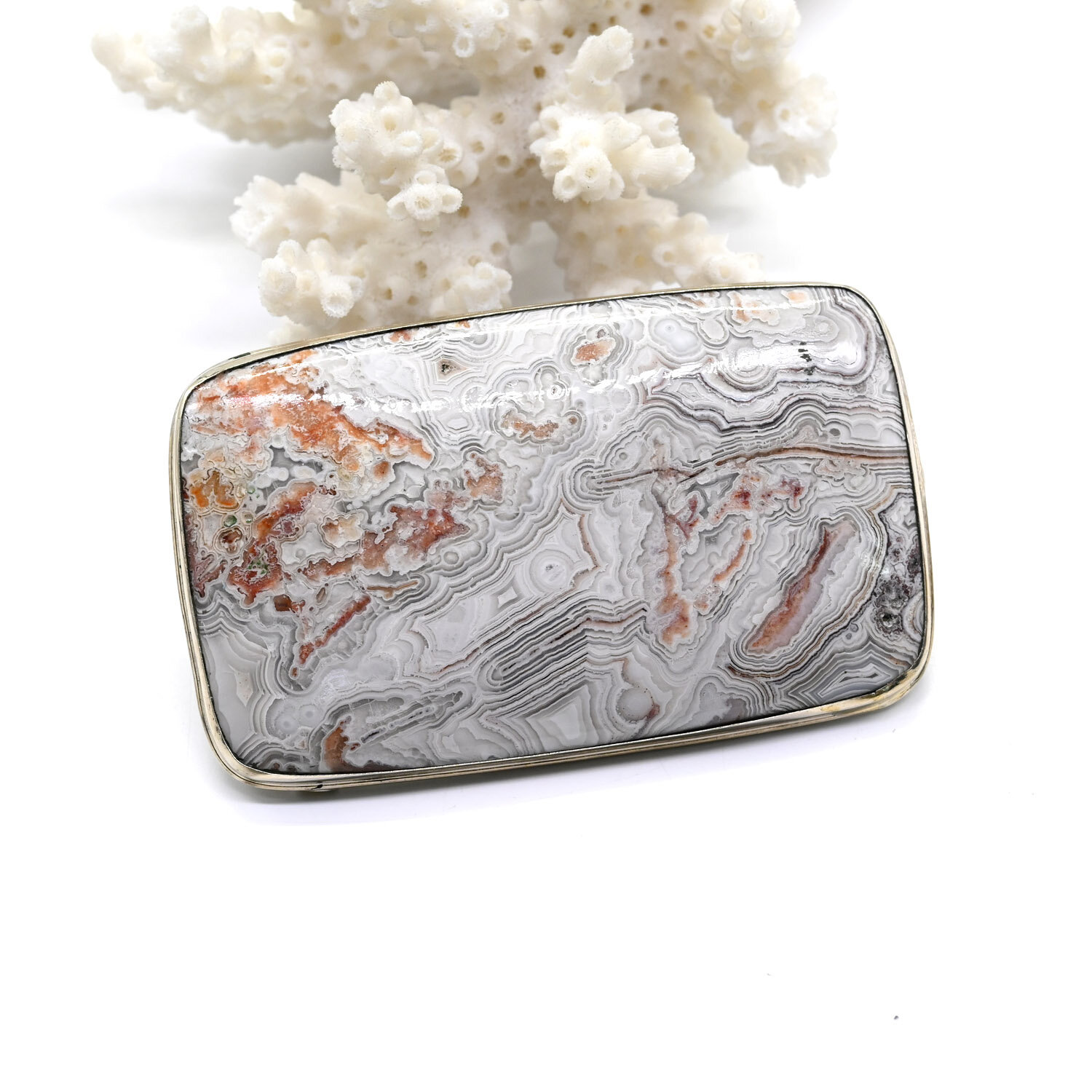 Брошь, агат