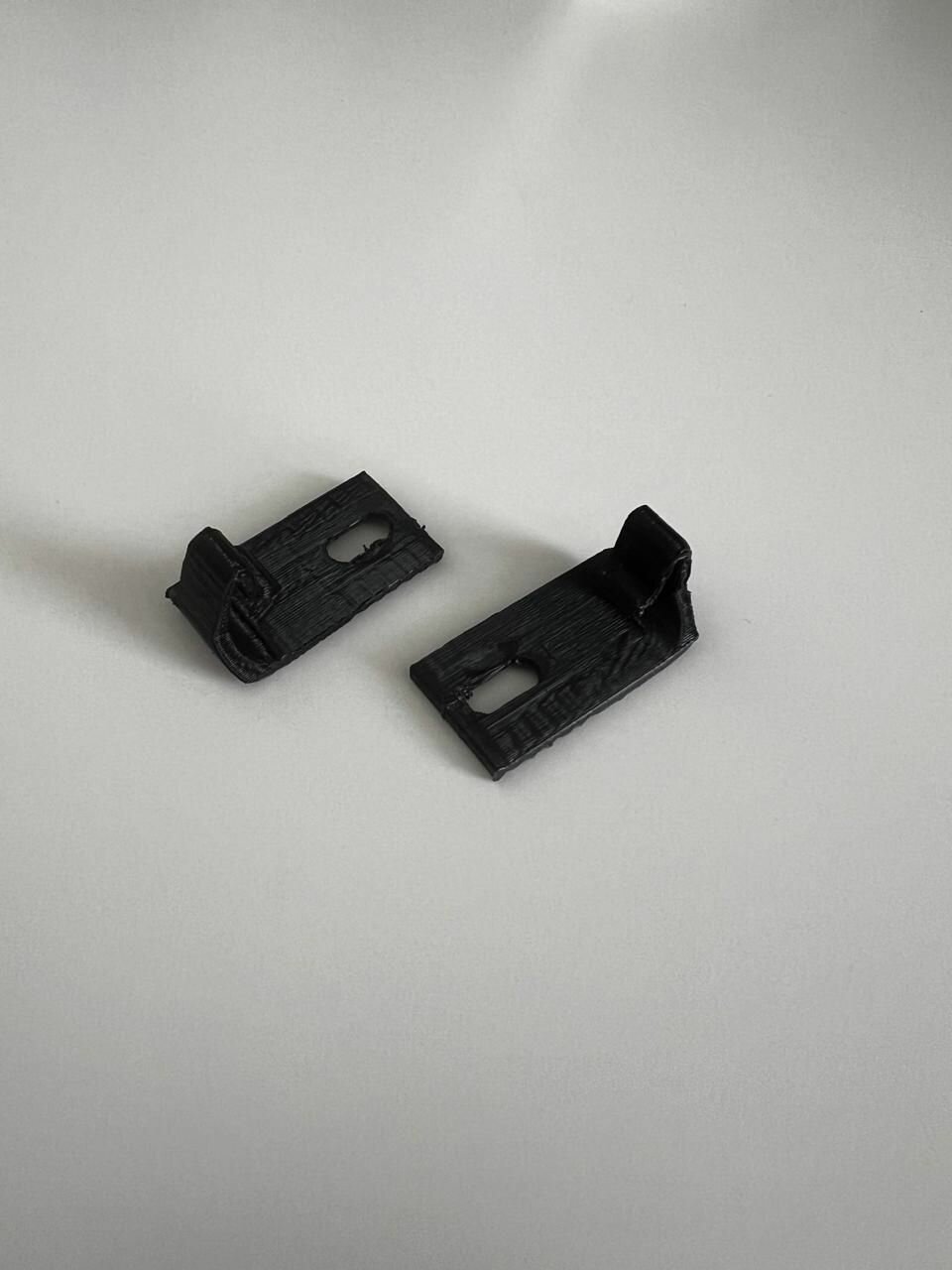 Фиксатор решетки радиатора Audi B3 80 90 Coupe Quattro 893853577 - 2 шт