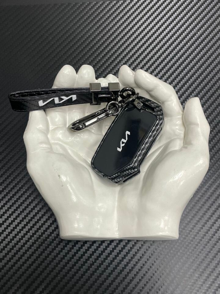 Металлический чехол для ключа KIA карбоновый