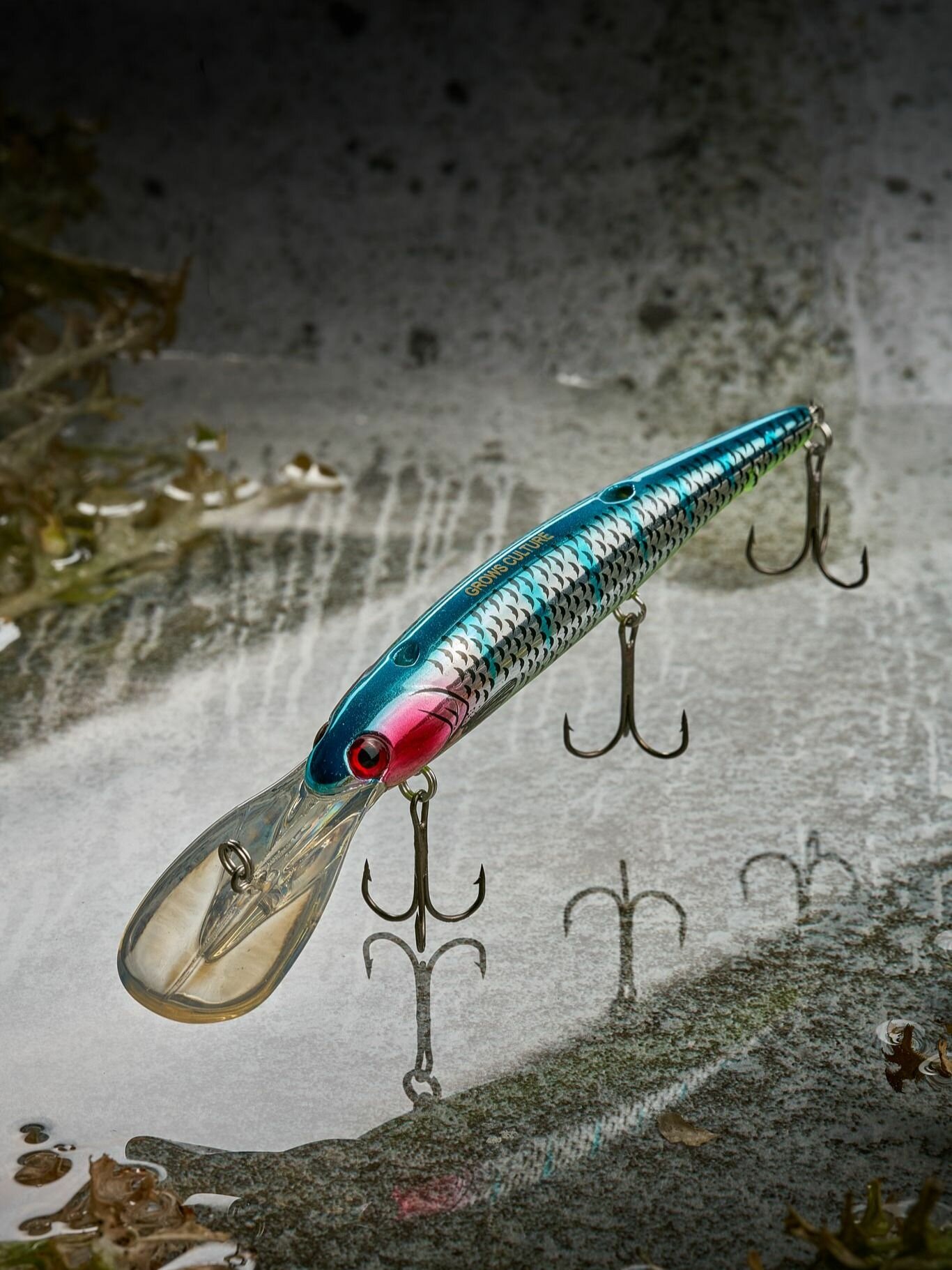 Светящийся Воблер шумовой Bandits (Minnow) 12 см, 21 гр (заглубление до 8 метров) для троллинга и спиннинговой ловли