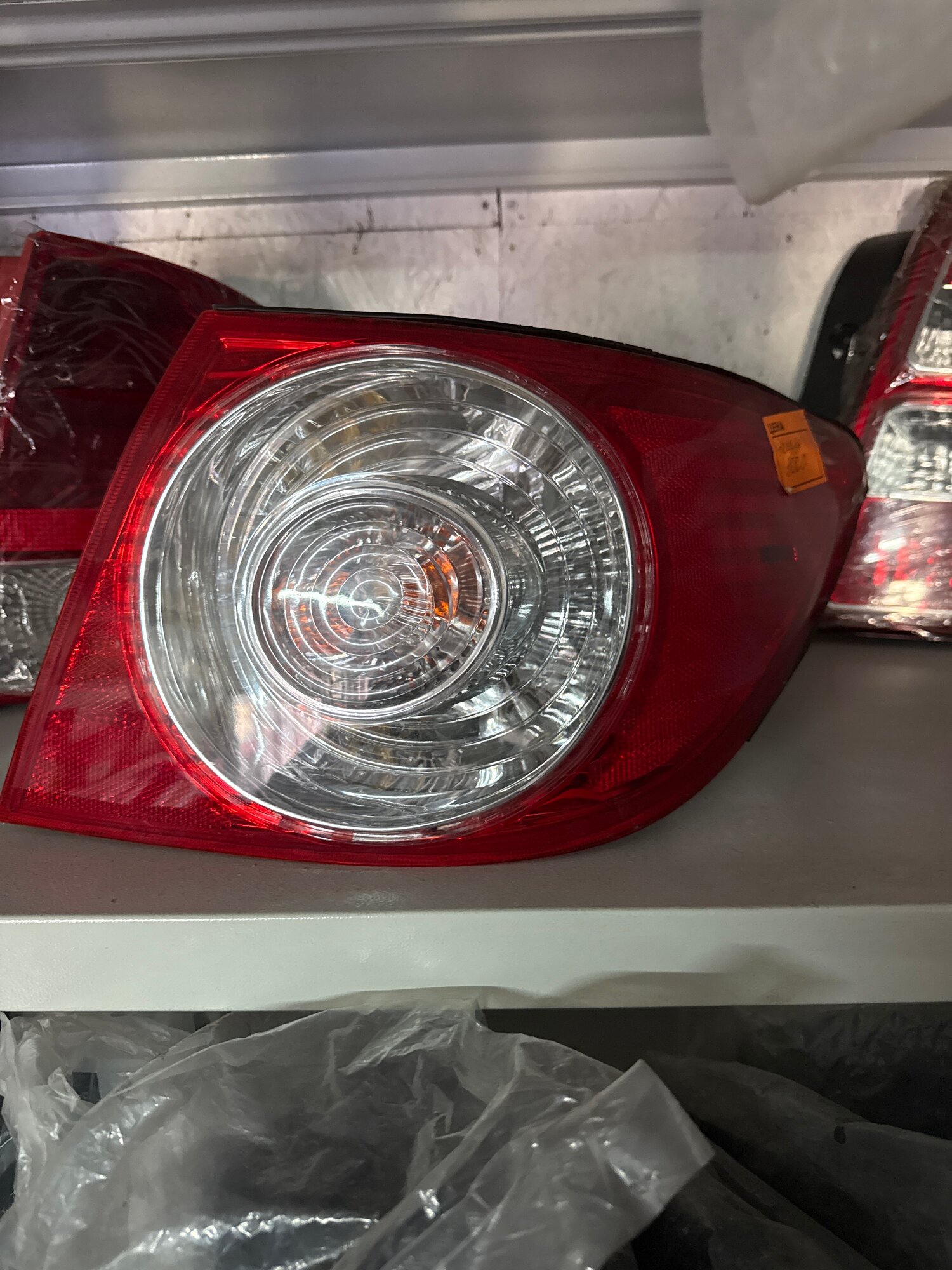 Фонарь задний правый Chevrolet Epica 2007 артикул 96644872 Srumto