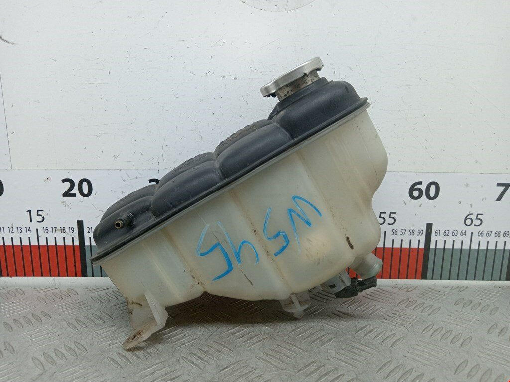 Бачок расширительный Mercedes C-Class (W202) A2025000649 арт. 2165345