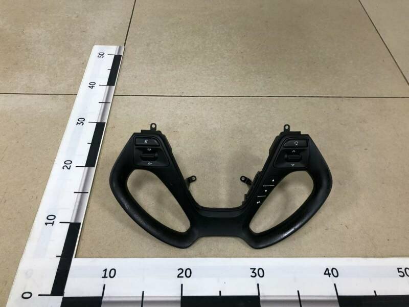 Кнопка многофункциональная Kia Ceed JD 2012-2018 кат.номер: 96710A2300WK 96710A2300BWK