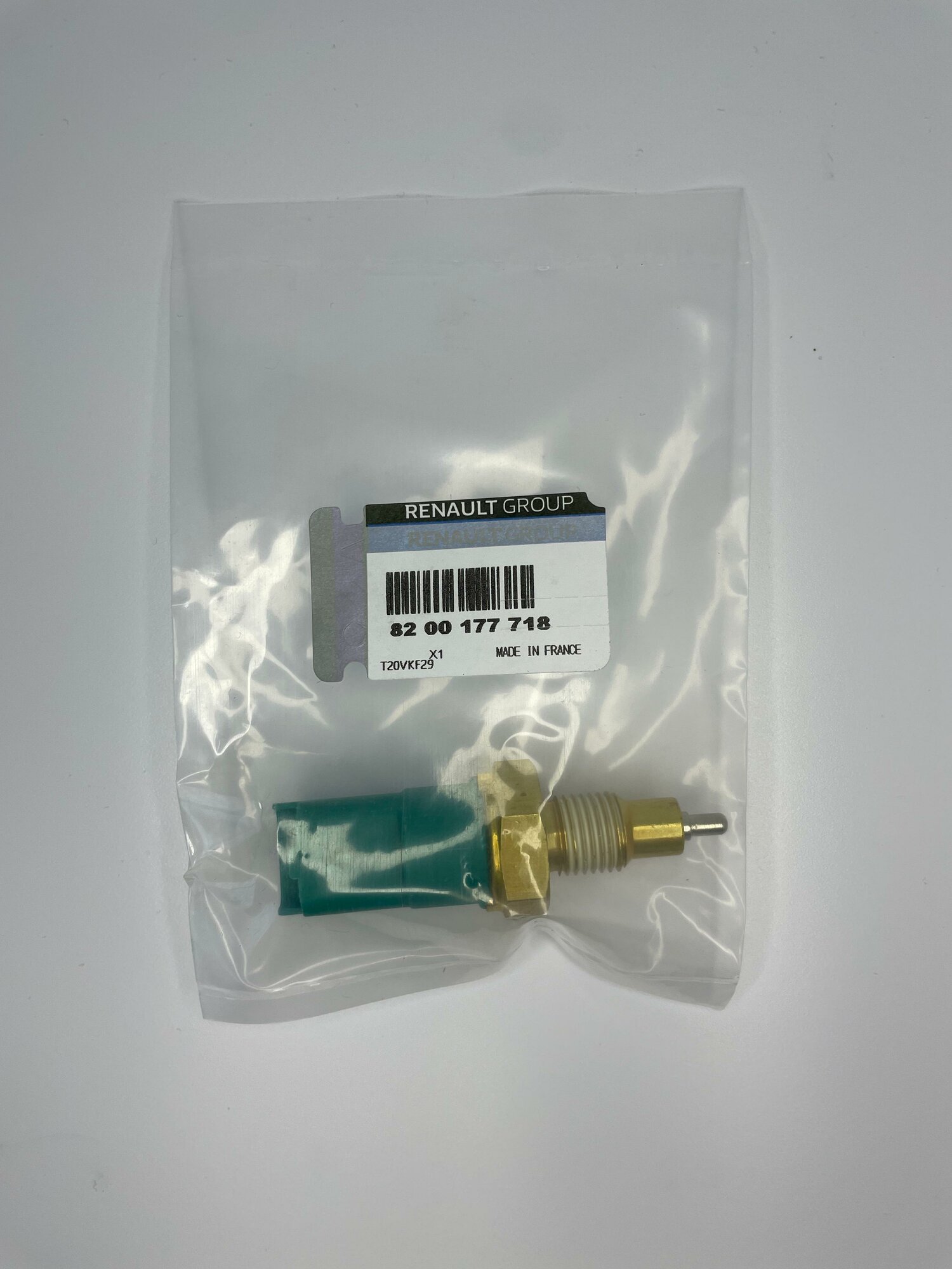 Оригинальный Датчик заднего хода LADA Vesta, Renault LOGAN, NISSAN 8200177718