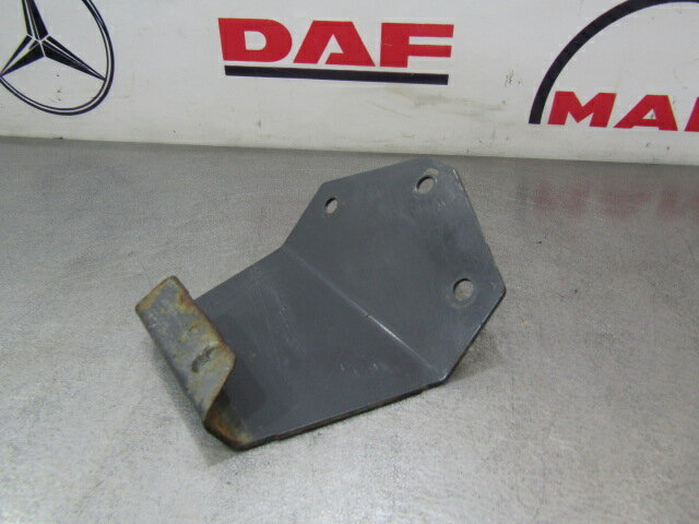 Кронштейн крепления крыла переднего Scania P, G, R