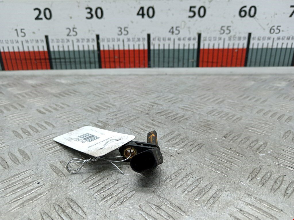 Датчик ABS передний Volkswagen Golf 5 WHT003857D арт. 2092149