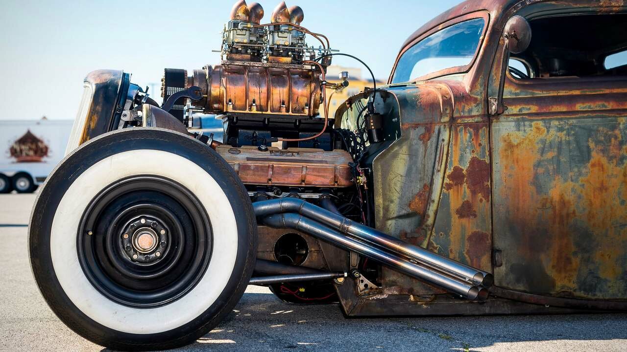 Картина на холсте 110x60 LinxOne "Авто, машины, мото" интерьерная для дома / на стену / на кухню / с подрамником