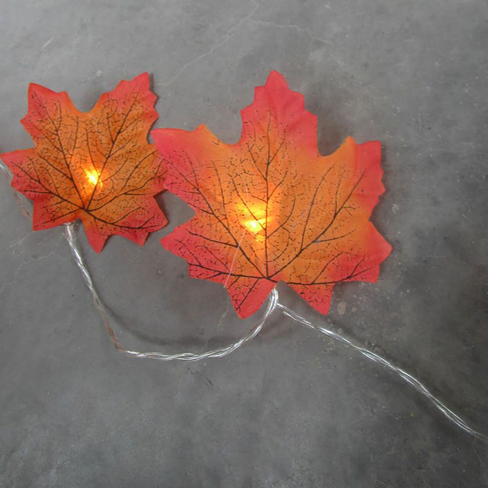 Светодиодная гирлянда "Нить. Кленовые листья" / 3 м