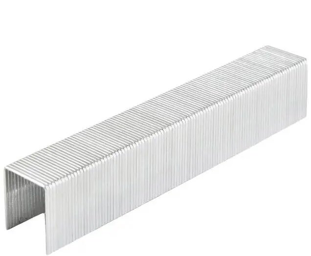Скобы Elitech 0704.032500 для степлера 0704.030100, 5.7х28 мм, сечение 1.05х1.25 мм, 5000 шт.