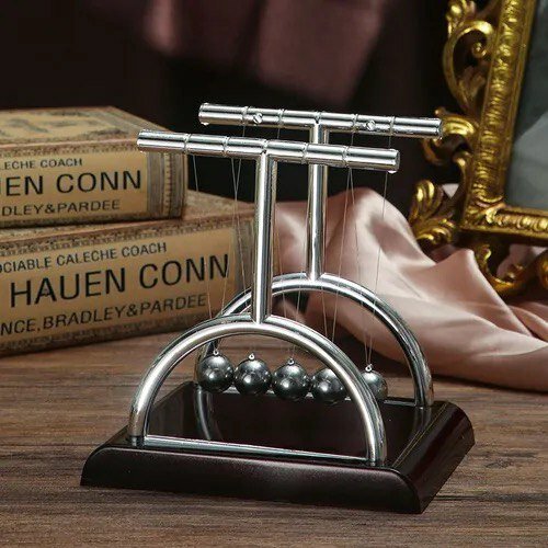 Кинетический маятник "Ньютон" 9х7х9 см