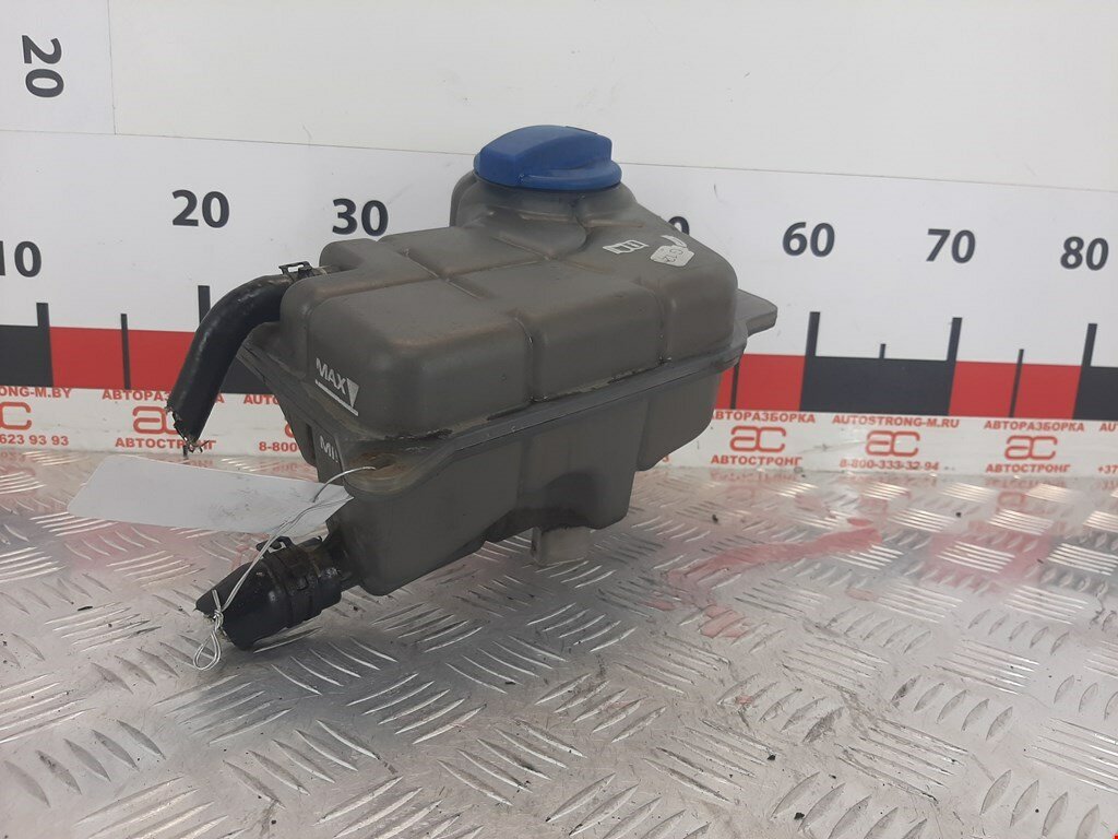 Бачок расширительный Audi A6 C5 8E0121403 арт. 946535