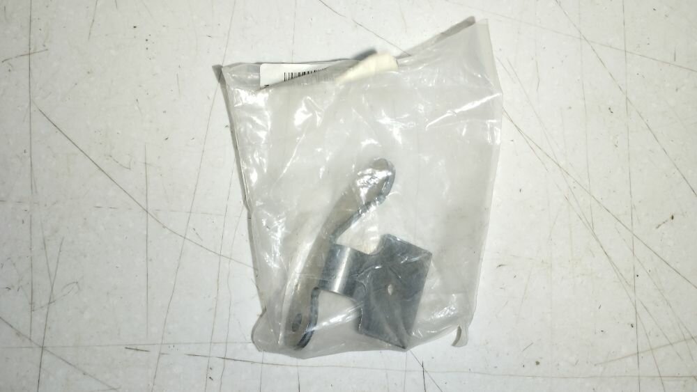 Кронштейн усилителя бампера Audi A6 С6 4F 4F0807127