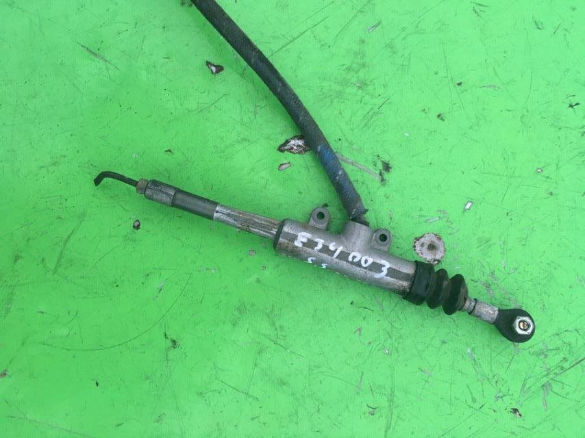 Цилиндр сцепления главный BMW 5-серия E34 88-95