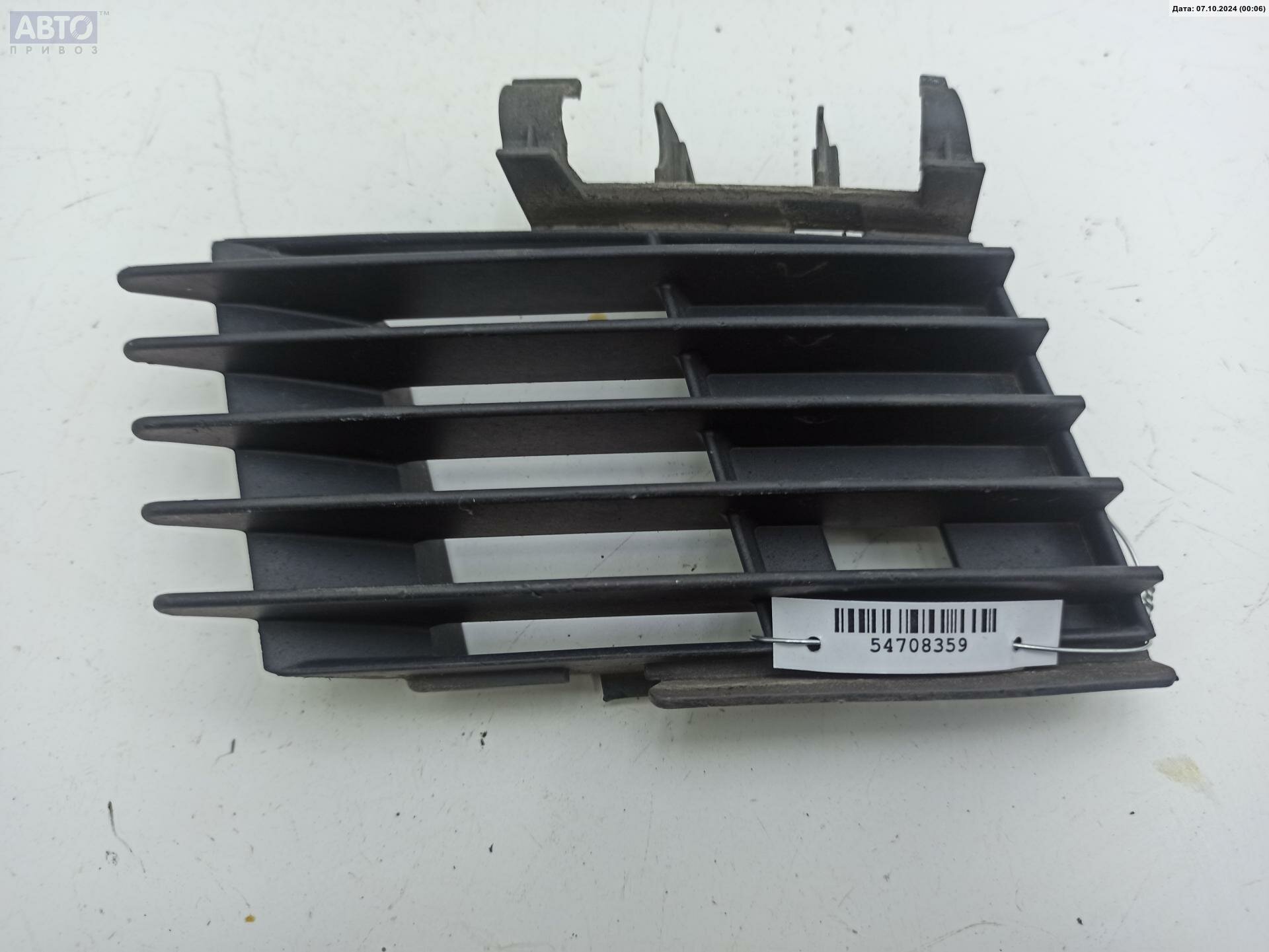 Решетка (заглушка) в бампер Opel Vectra C (2002-2008)