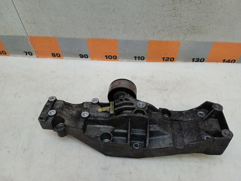 Б/У Форд Транзит Кронштейн генератора Ford Transit 2000-2006 6 348139 FORD арт. YC1E10K019AF