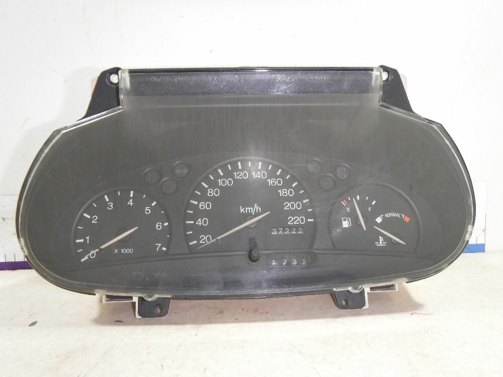 Панель приборов Ford Escort V 96FB10B885AA