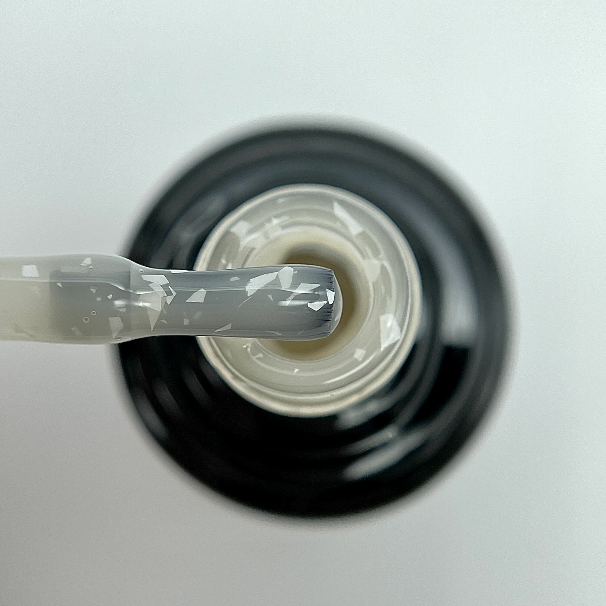 Y.ME Камуфлирующая база Fluffy Base 10 (светло-желтый), 14мл, с жемчужными хлопьями для маникюра и педикюра, каучуковая, цветная, базовое покрытие для ногтей с хлопушками, основа под гель лак