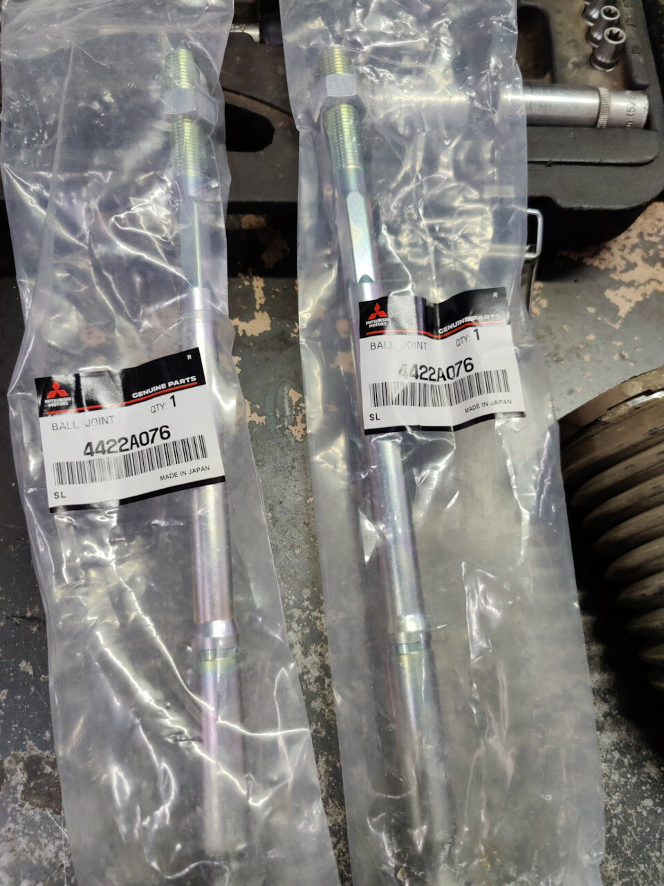 MITSUBISHI 4422A076 Тяга рулевая L=R MITSUBISHI ASX/Lancer X/Outlander II 4422A076