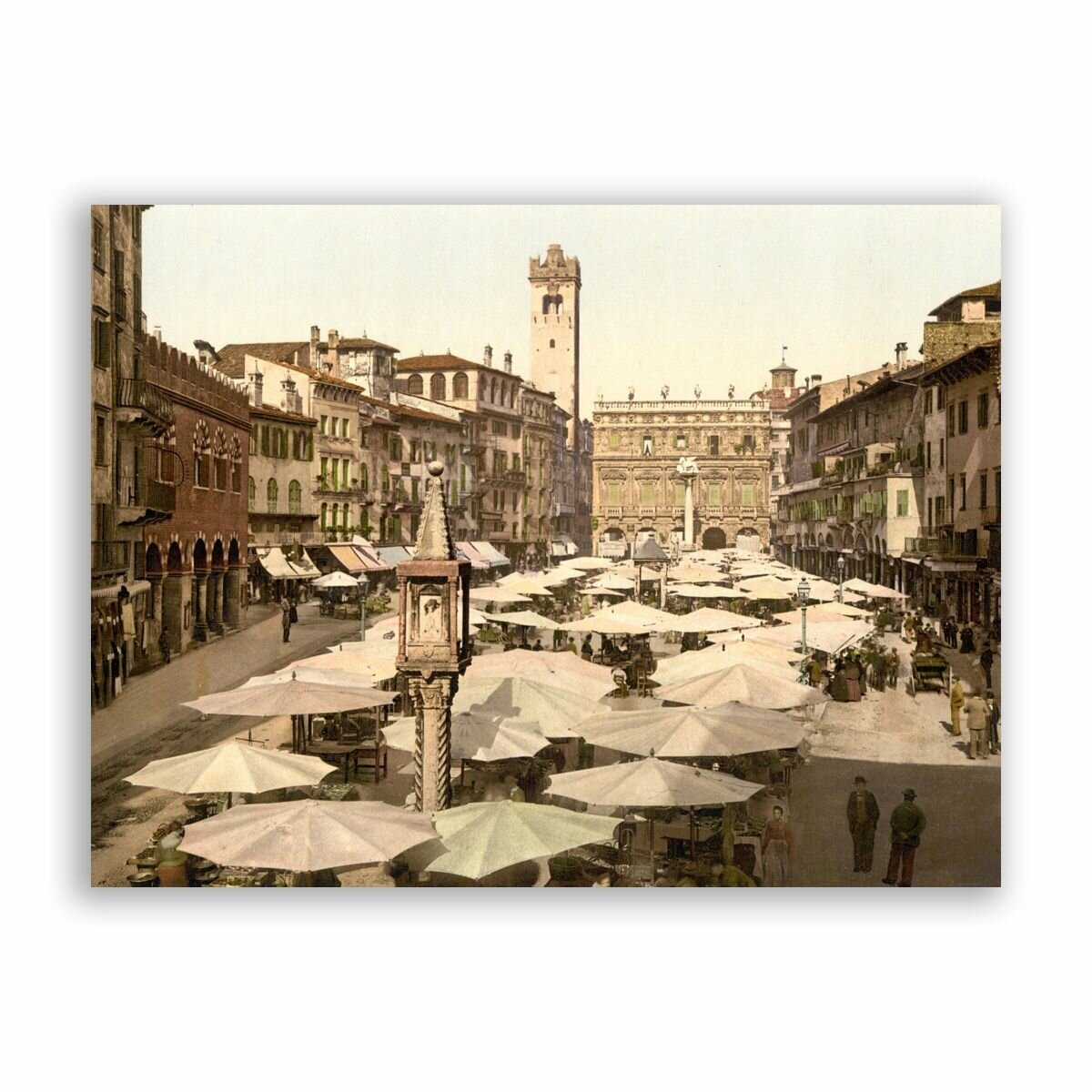 Постер, плакат на бумаге / Piazza delle Erbe, Verona, Italy / Размер 30 x 40 см
