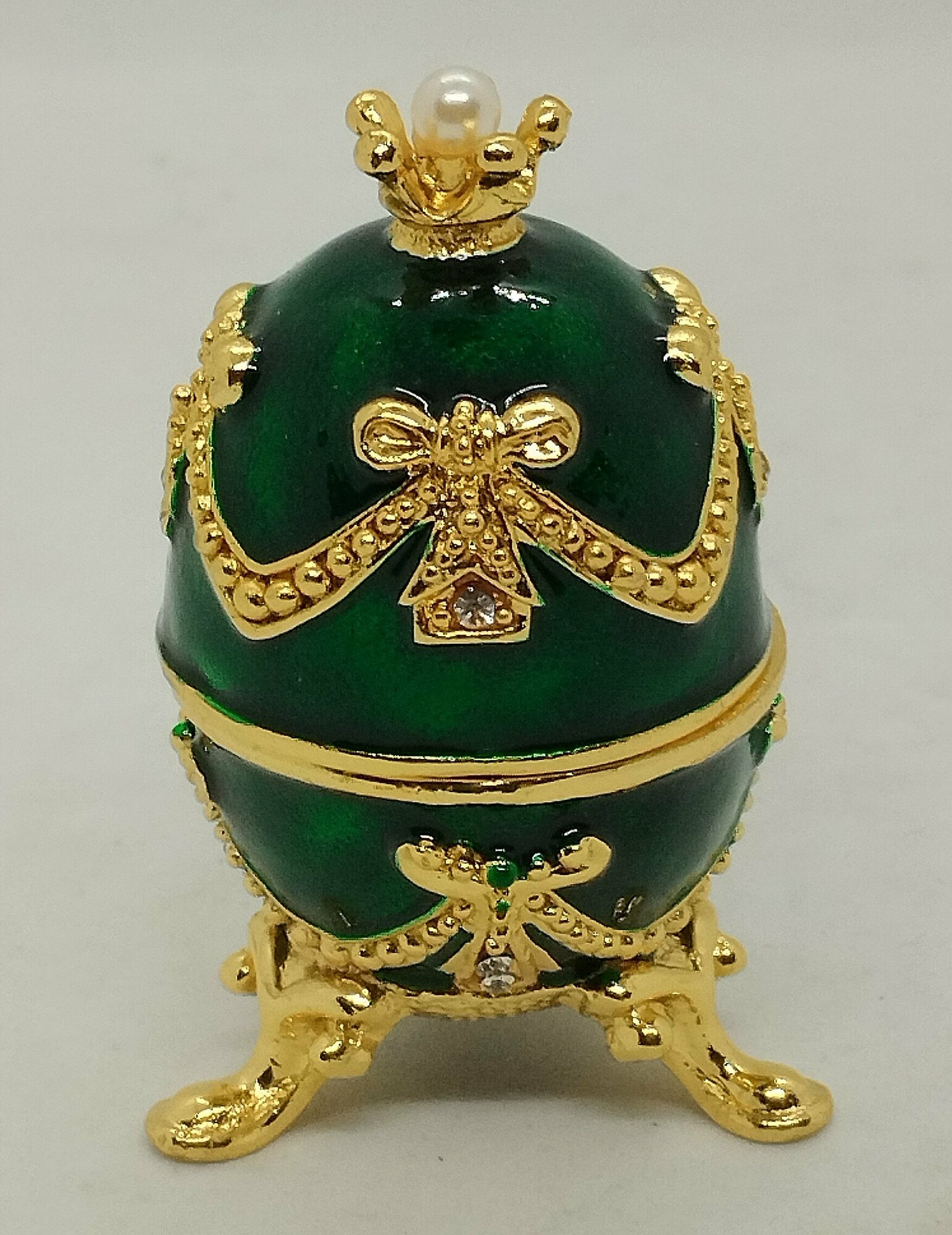Яйцо Фаберже с короной и бантиками малое, зелёное