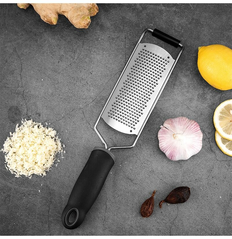 Мелкая терка для цедры, овощей, сыра, шоколада, имбиря, чеснока, орехов / Длинная терка универсальная из нержавеющей стали с ручкой