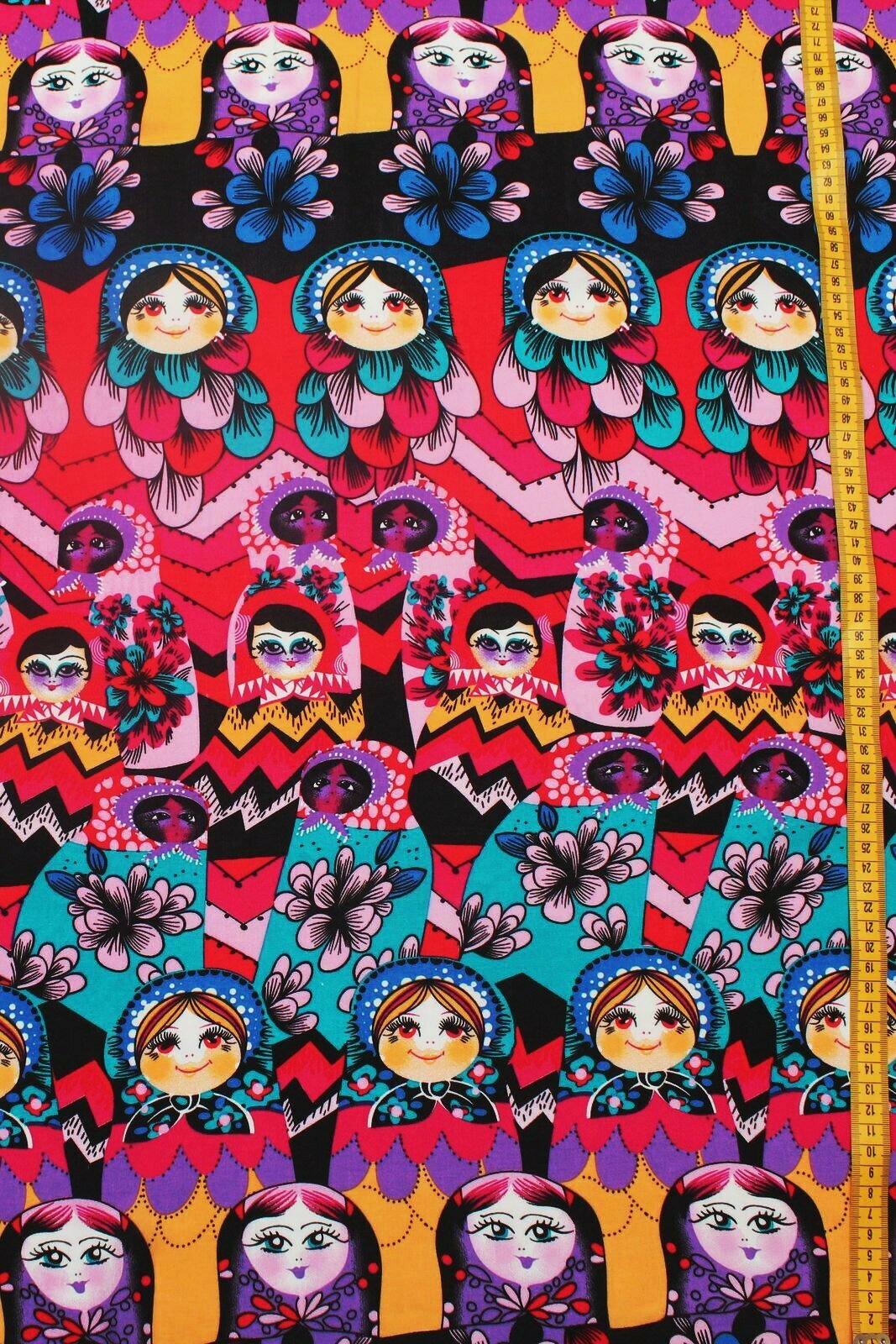 Ткань Вискоза плательная Матрешки 150г/мп, 150 г/пм 0,5 м