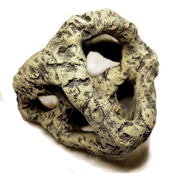 Укрытие керамическое с тонировкой "Коралл-11". 12х14х10 см. Лабиринт для мальков. Защита от крупных рыб в общем аквариуме.