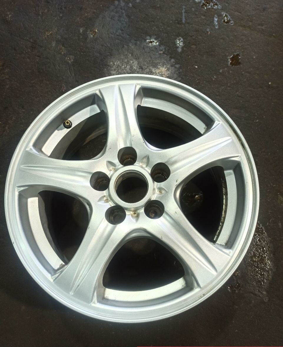 Колесные диски Replica 16x6.5 PCD 5x114.3 D65.1 ET32 Серебристый (Реплика)