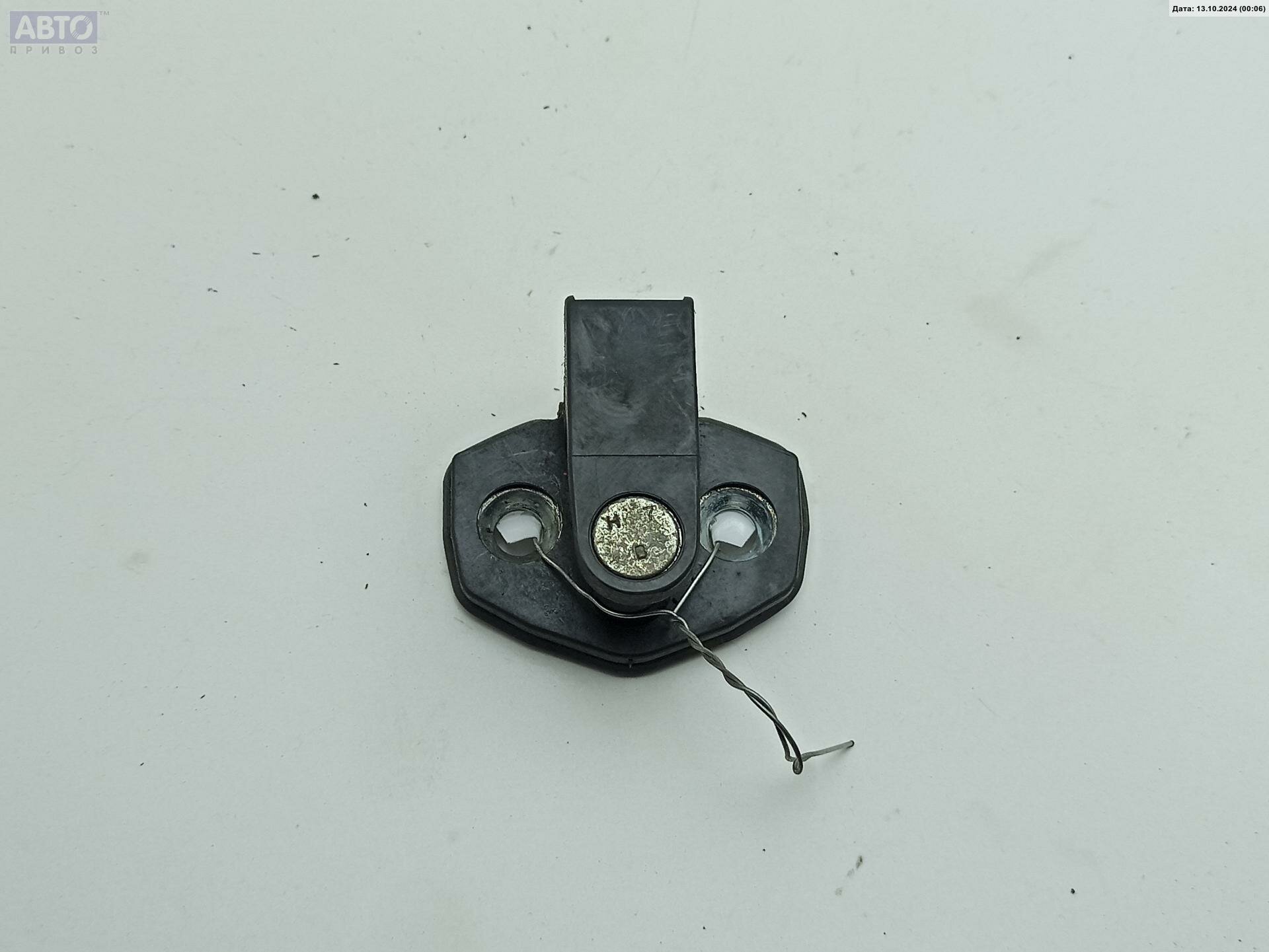 Ответная часть (скоба) замка двери BMW 3 E36 (1991-2000)