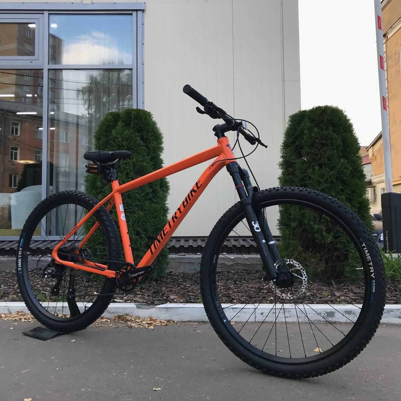 Горный велосипед TT326, 29" колеса, рама алюминий 19,5, 8 скоростей, оранжевый