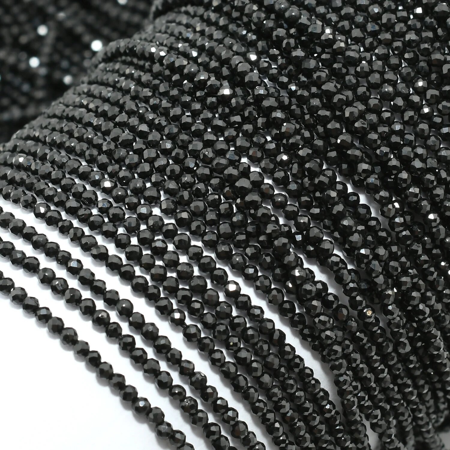 Натуральные бусины GENUINSTONE черный турмалин/гранат/апатит/солнечный Черный, Black Tourmaline