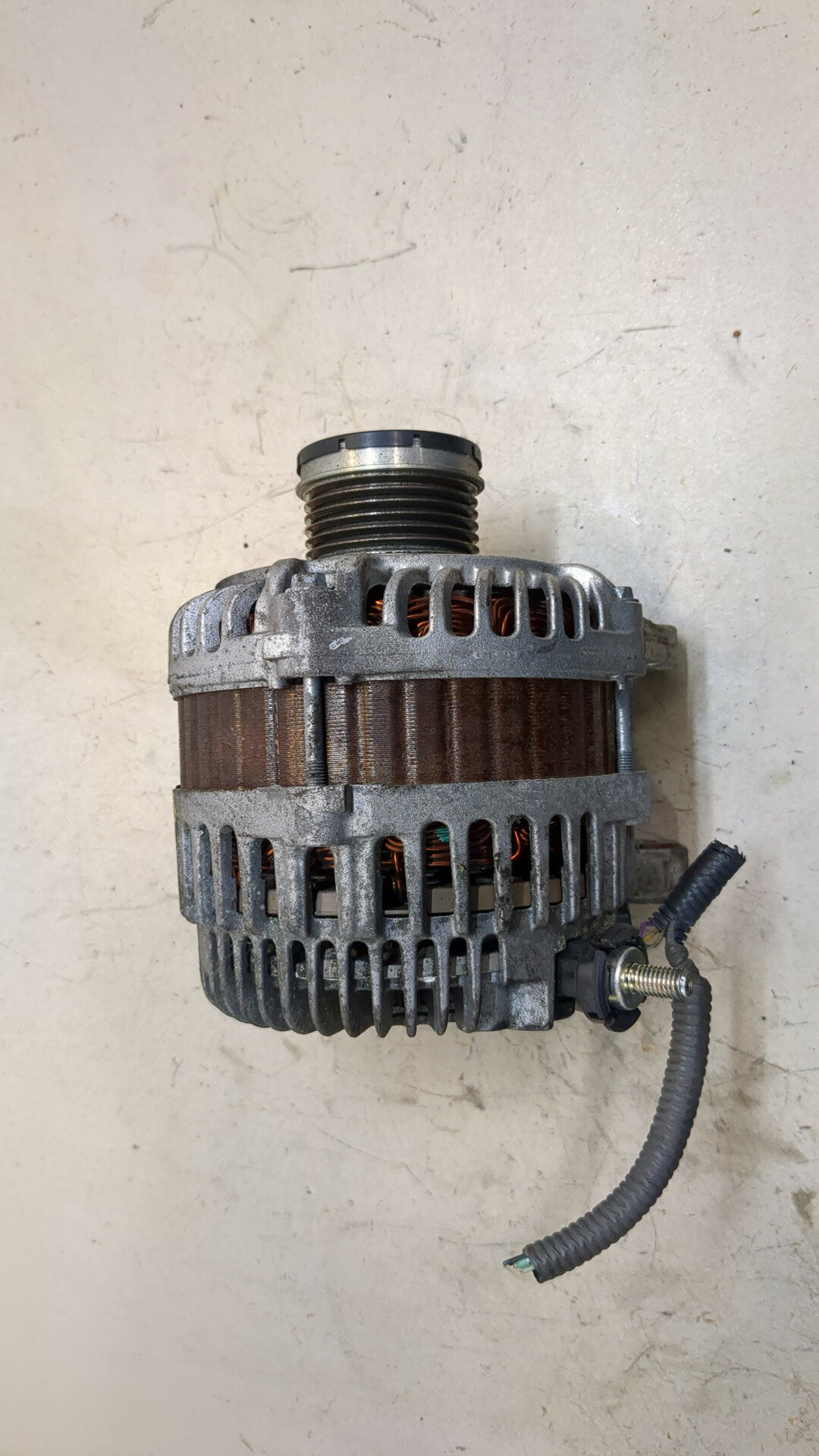 Генератор Nissan Altima 5 Б/У