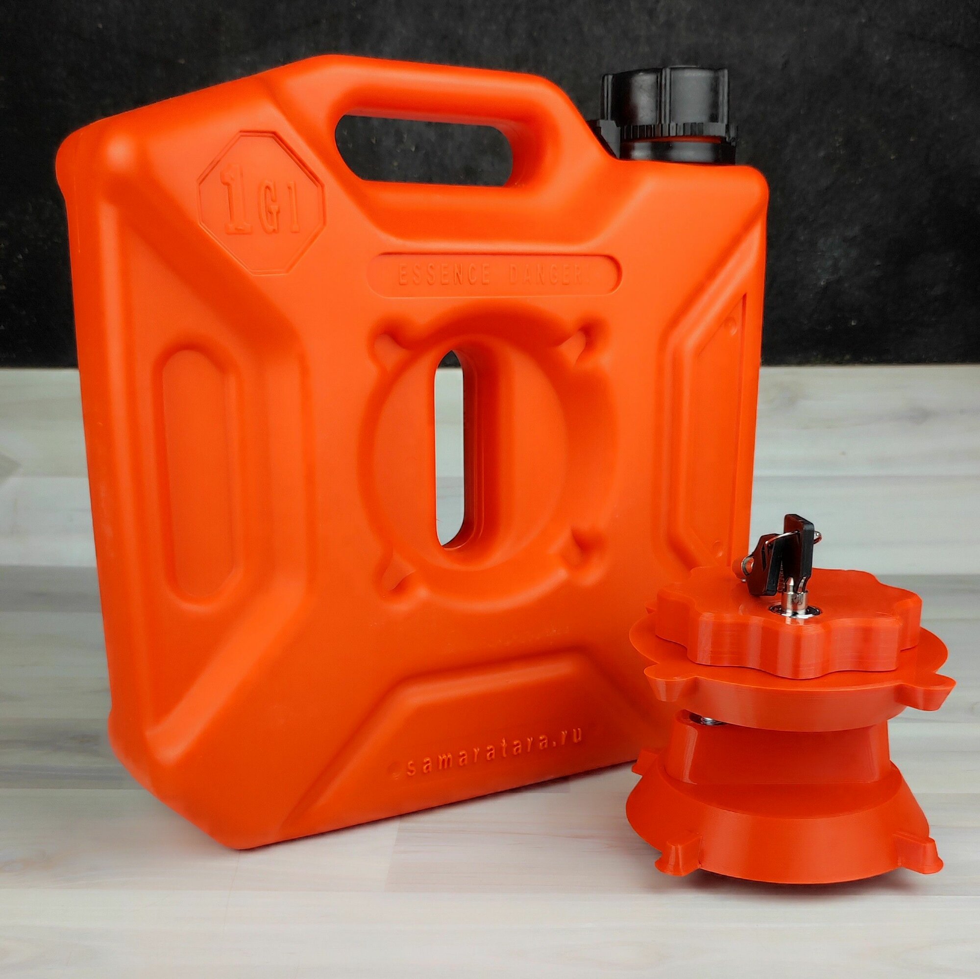 Комплект Канистра Экстрим+ 5 л. и Крепление с замком для экспедиционной канистры "Экстрим+", PETG / FDM печать, оранжевый