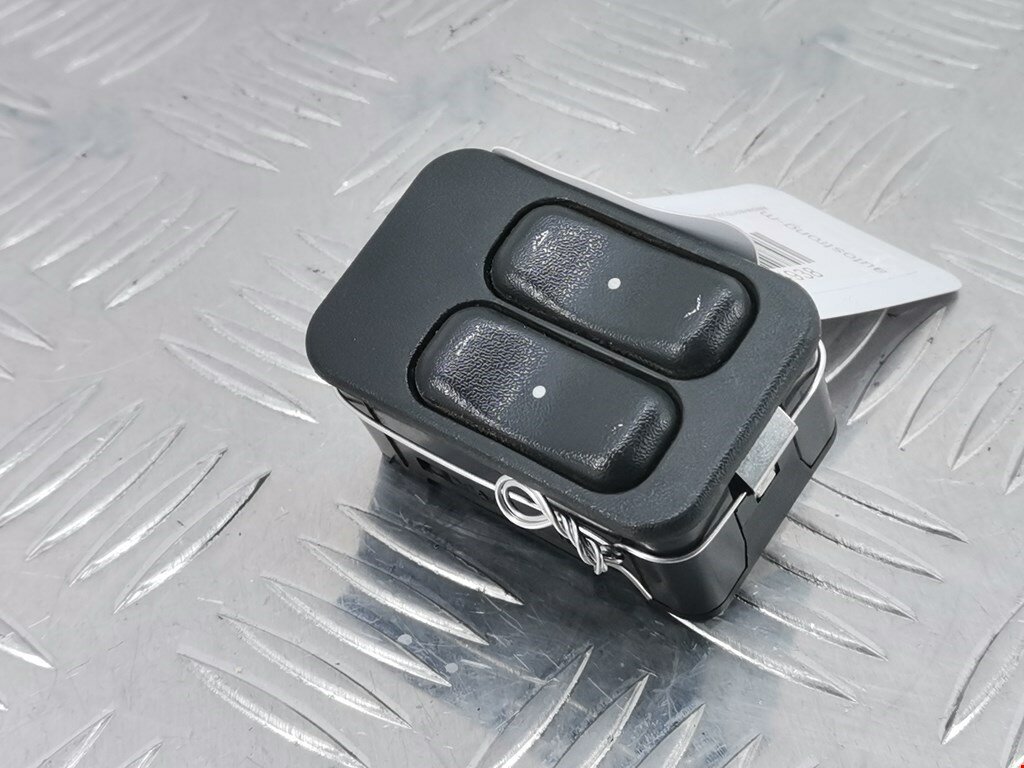 Блок управления стеклоподъемниками Opel Meriva A 24409205 арт. 1594938