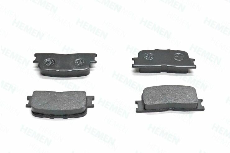 Колодки тормозные задние диск. комплект FORA, B14 (A213501090)