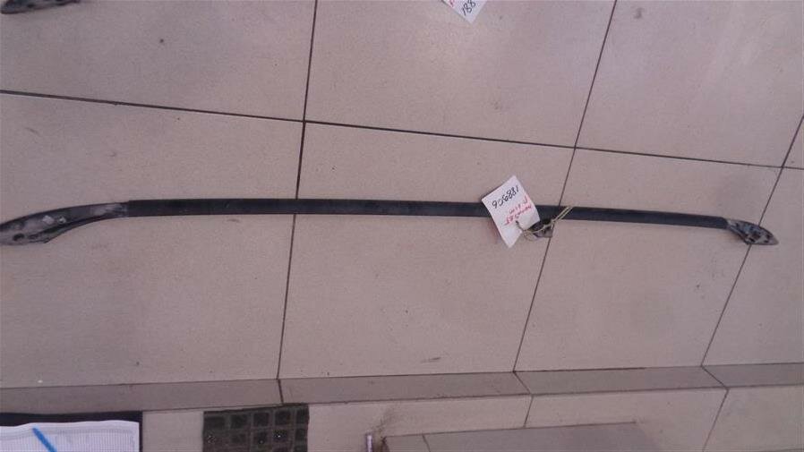 Рейлинг левый от Volkswagen Passat B5 1996-2005