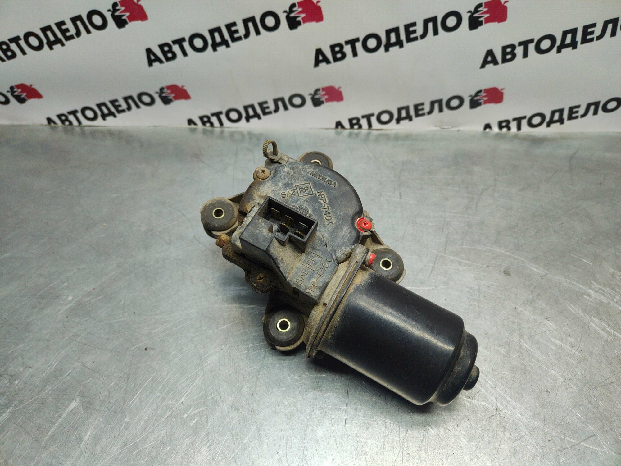 Моторчик дворников передний Nissan Lucino N15 95 г