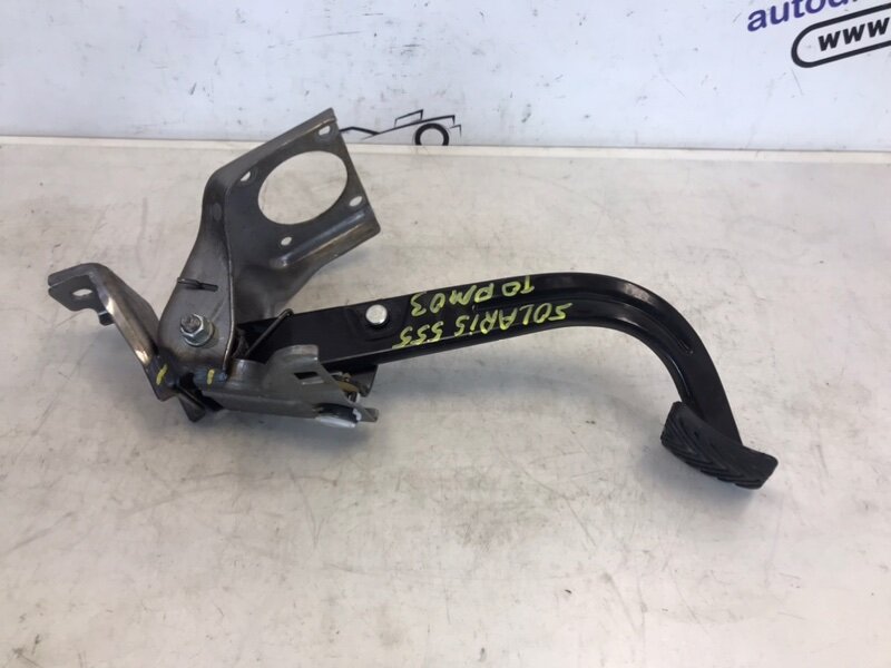 Б/У педаль тормоза Hyundai Solaris 2011 RB G4FA 37076 Hyundai-KIA арт. 328001R100