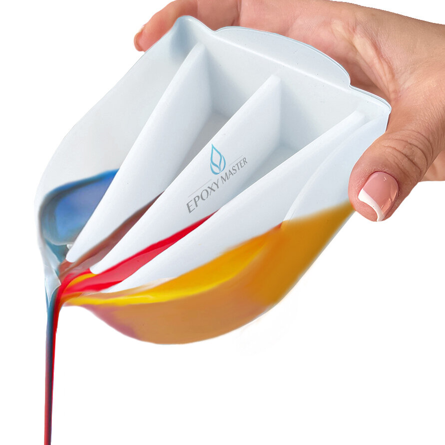 Силиконовый стаканчик для Флюид Арт EPOXYMASTER, 4 секции 13x9см