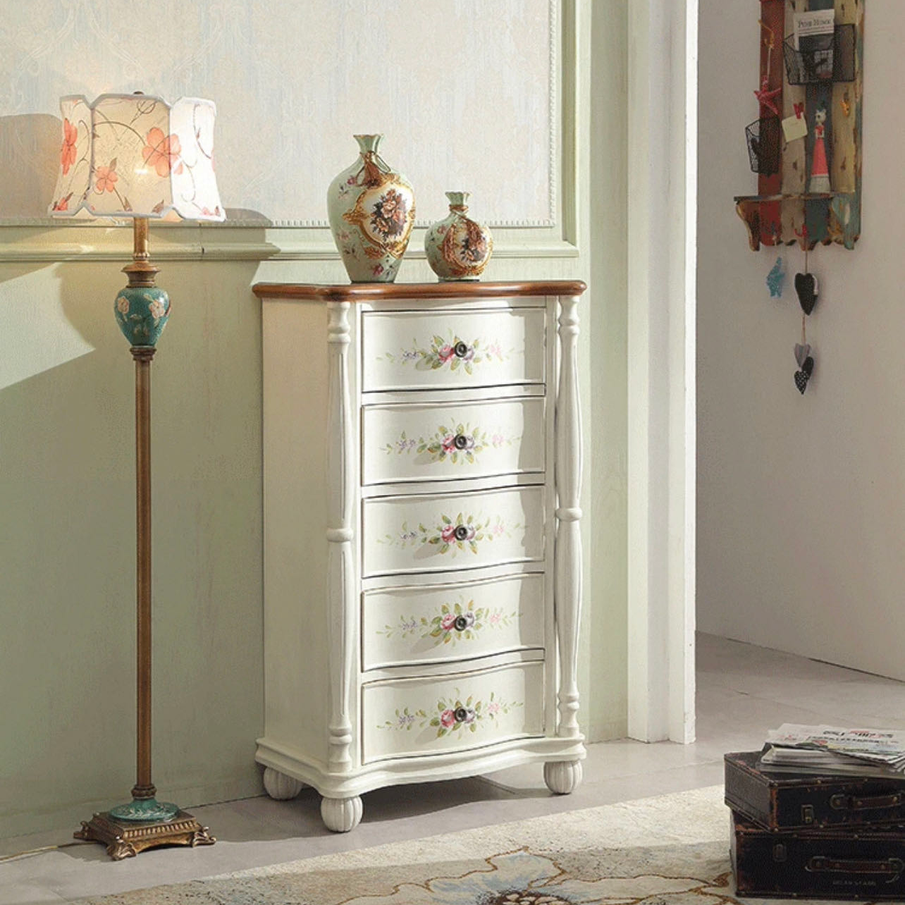 Высокий узкий комод в американском старинном стиле Larreule (белый)