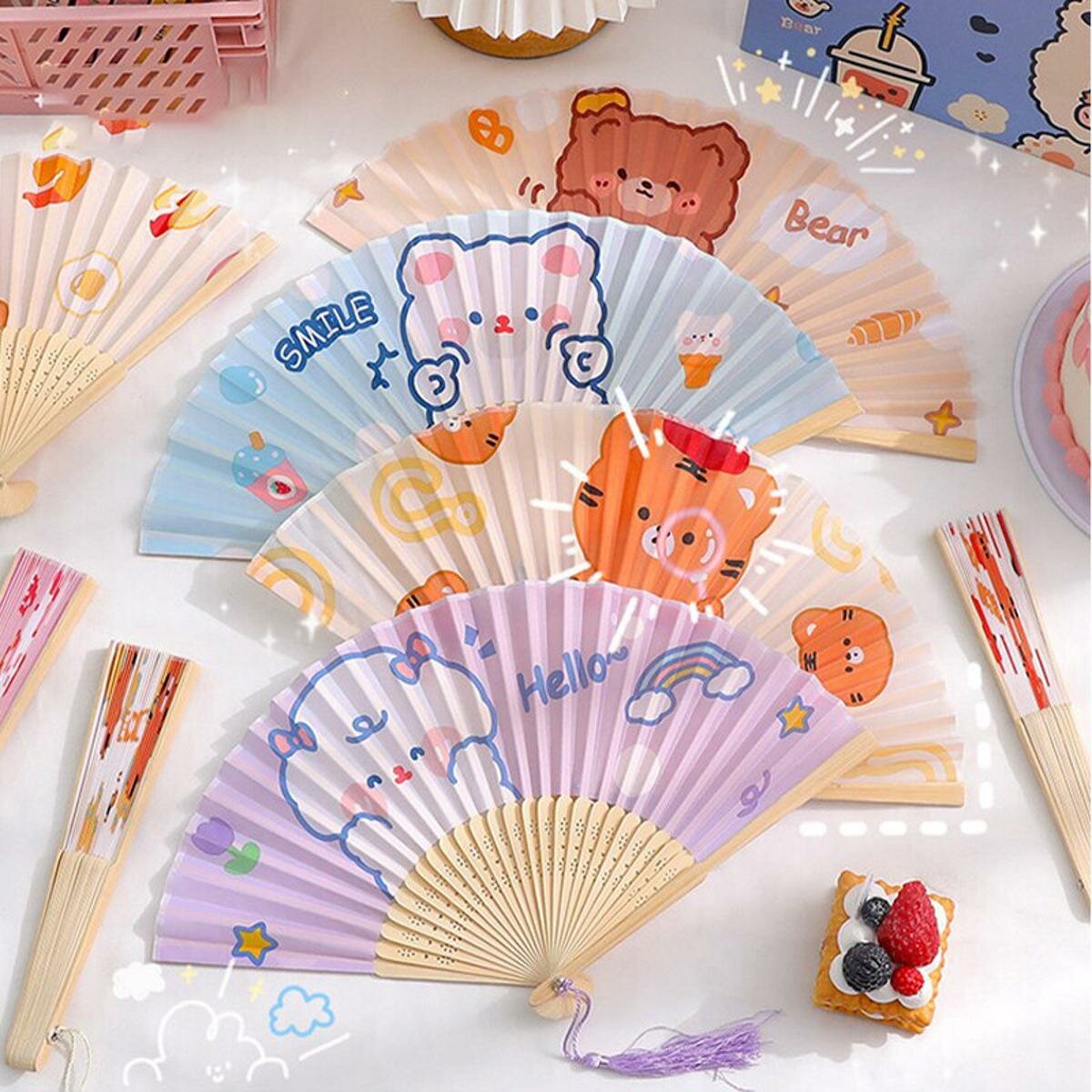 Летний милый складной веер из ткани для девочек, портативный портативный веер, детский мультяшный веер, различные узоры,