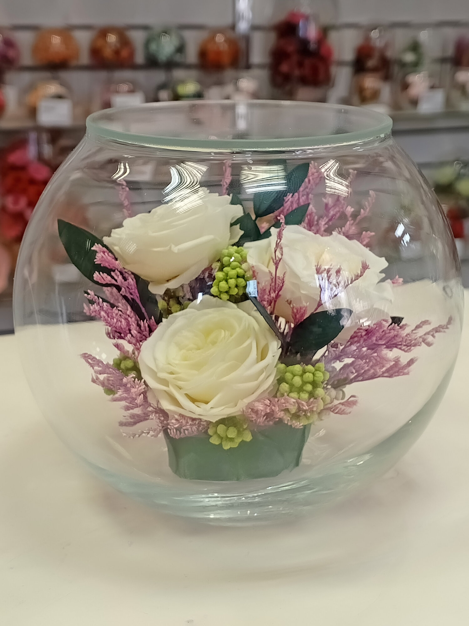 Натуральные пионы в стекле, вакуум*