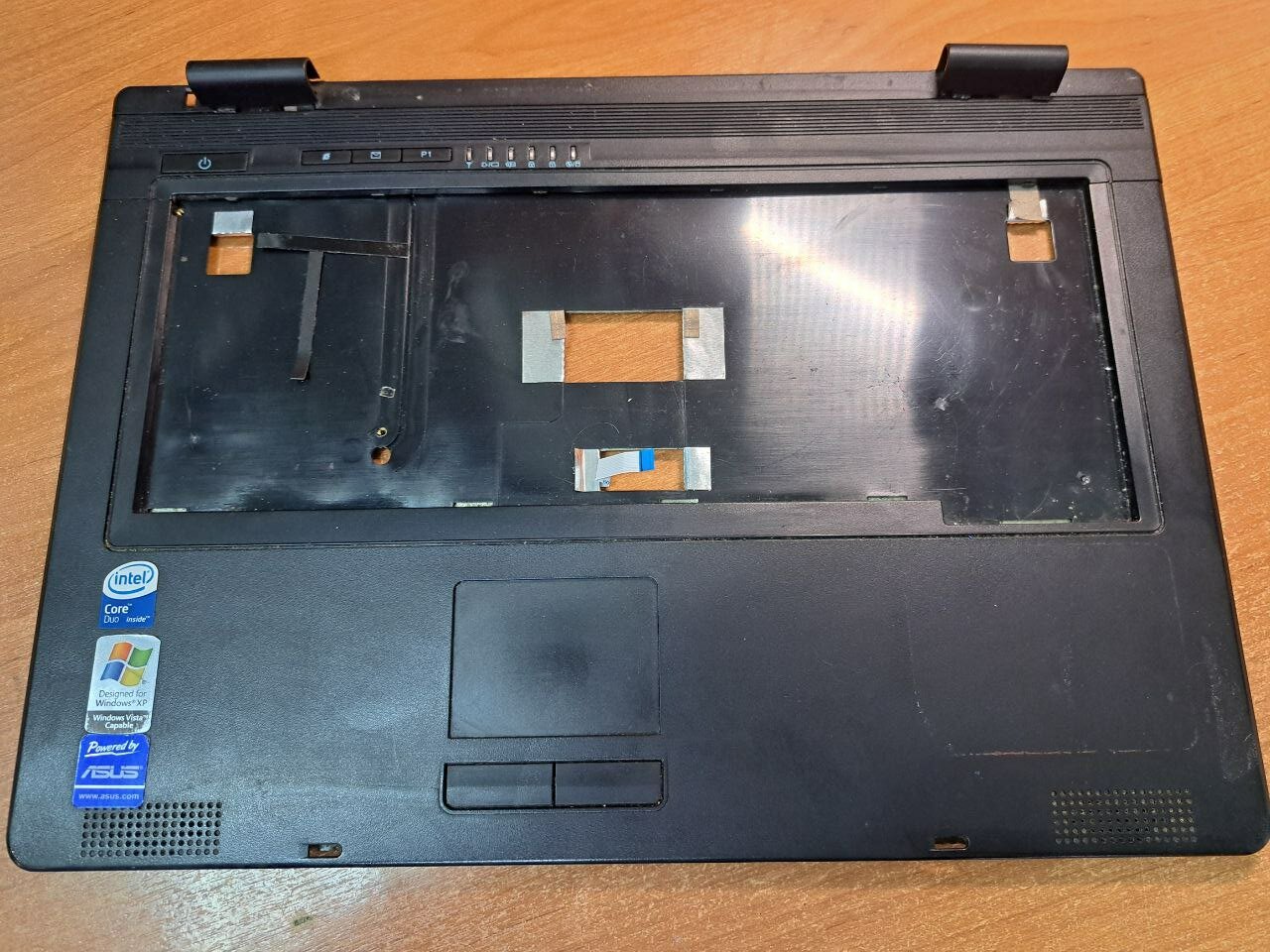 Верхняя часть (палмрест) ноутбука Roverbook Voyager V514 WH