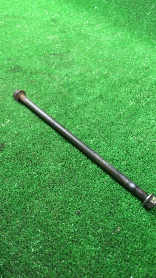 Ось крепления маятника Suzuki lets 2